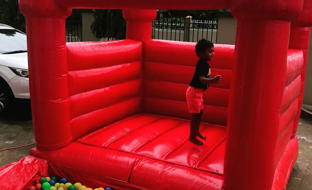 Bouncy Castles – Fun and Flair Party