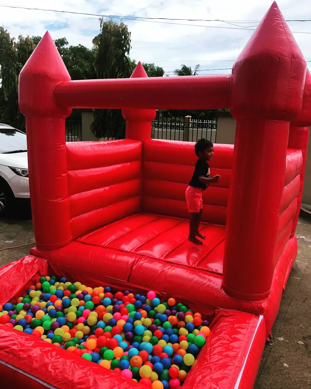 Bouncy Castles – Fun and Flair Party